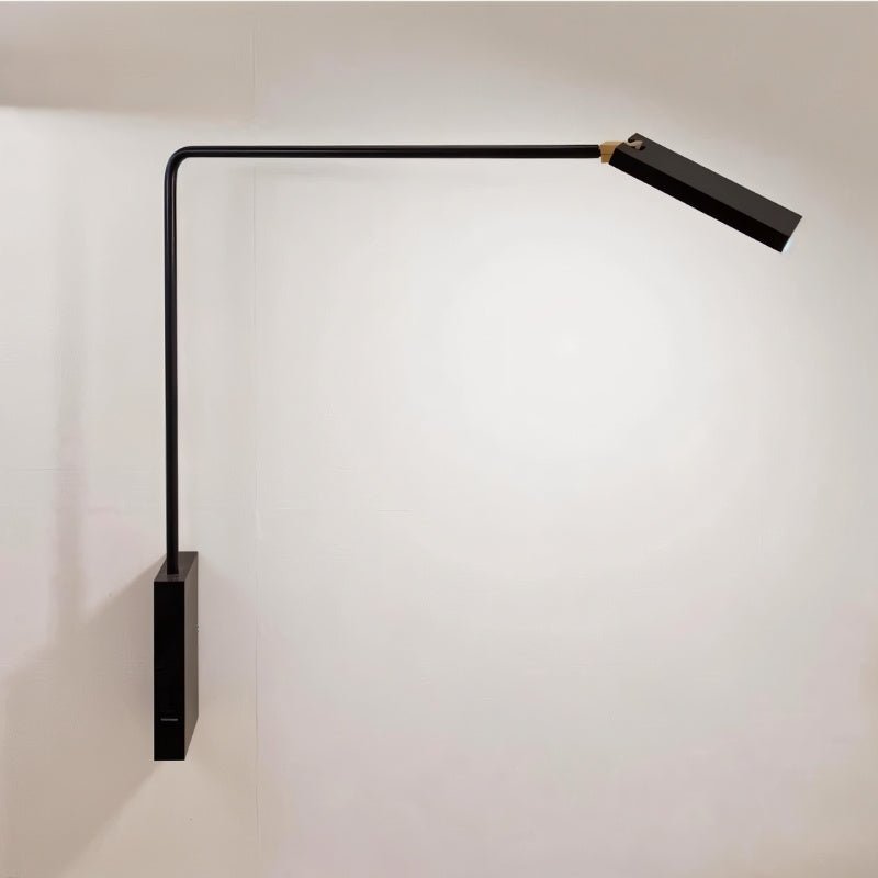 Halyn Wall Light