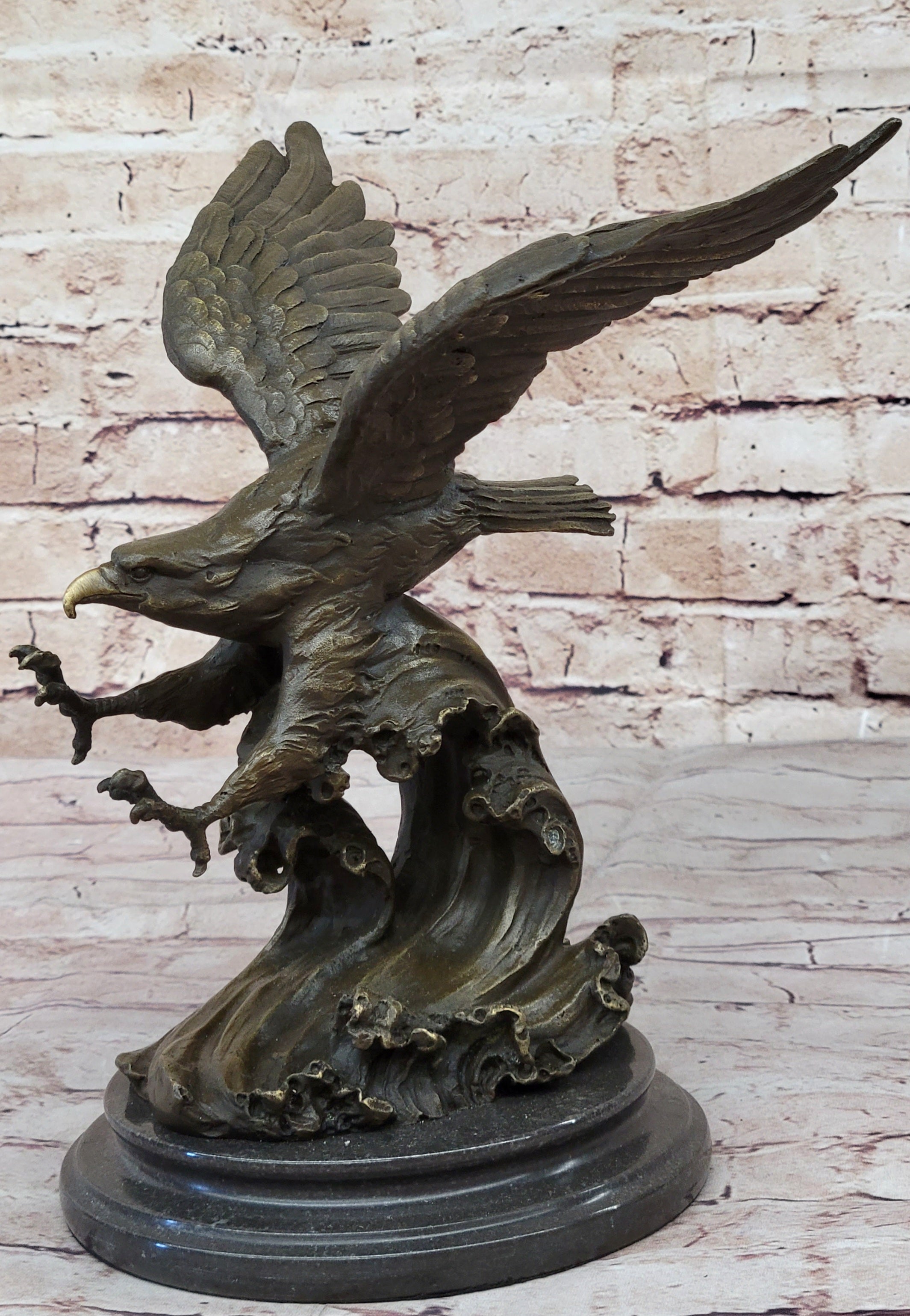 BRONZE Eagle Hawk Falcon Osprey Garden Park Zoo Statue Sculpture Figur