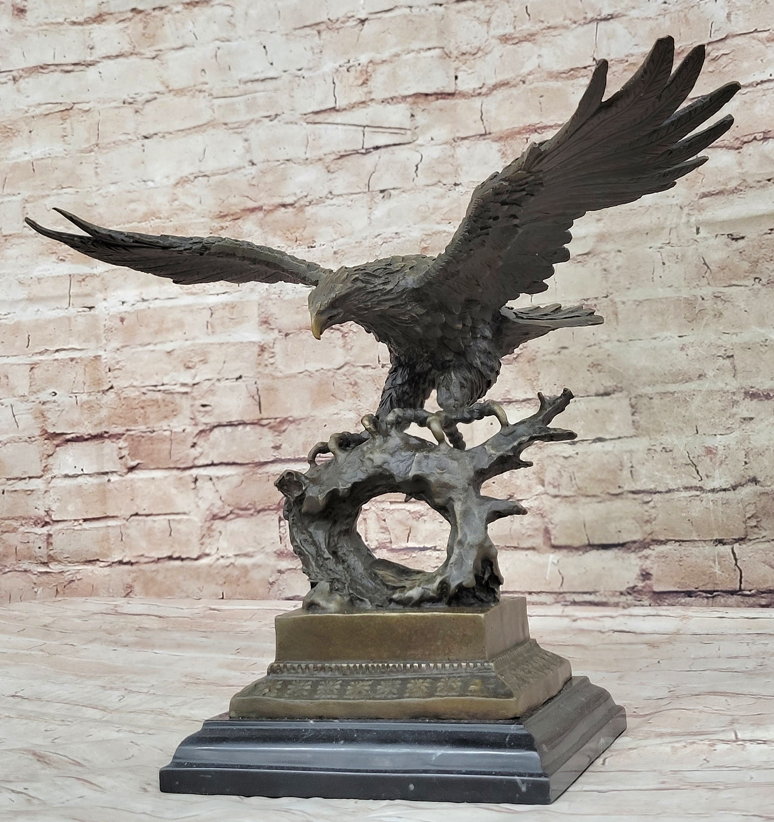 BRONZE Eagle Hawk Falcon Osprey Garden Park Zoo Statue Marble Base Fig