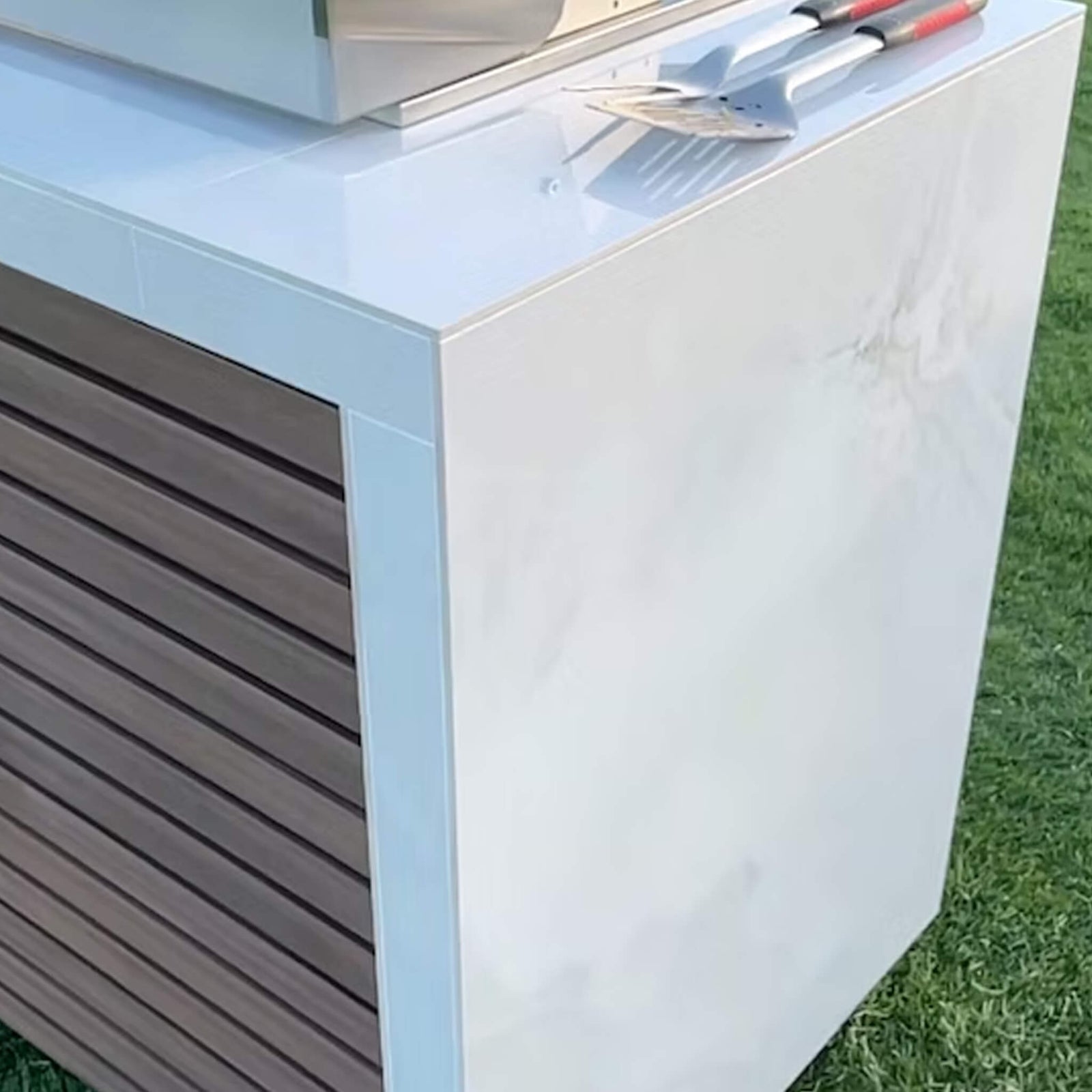 KoKoMo Grills Professional Shiplap Outdoor Kitchen Island With Waterfa