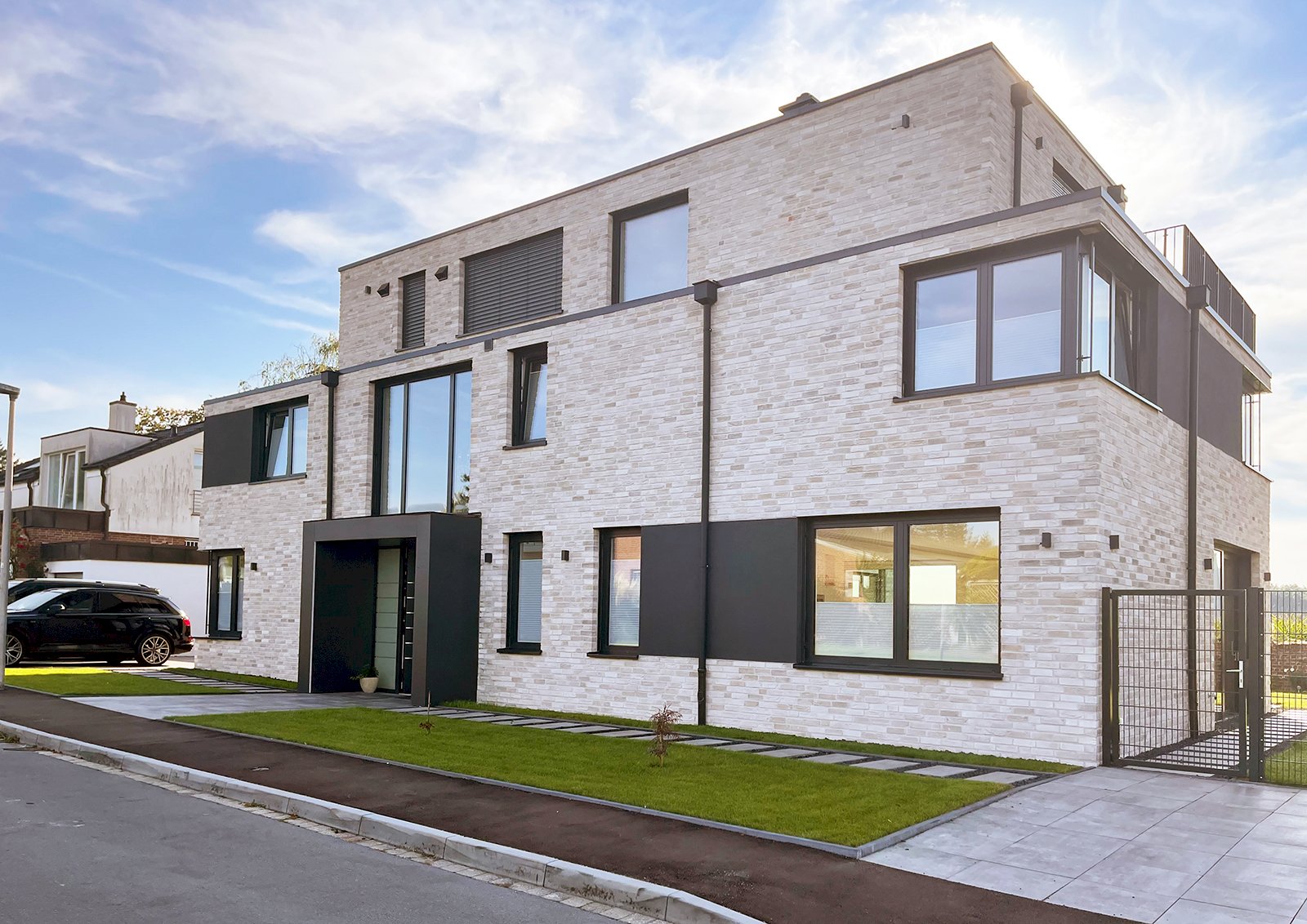 Loft Dove Manufactured Stone Handmade Brick Veneer