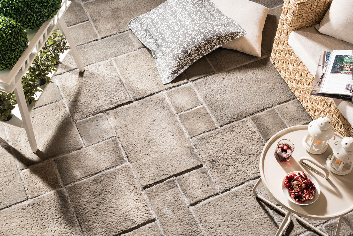 Sienna Ash Gray Manufactured Stone Pavers Pattern F01AS